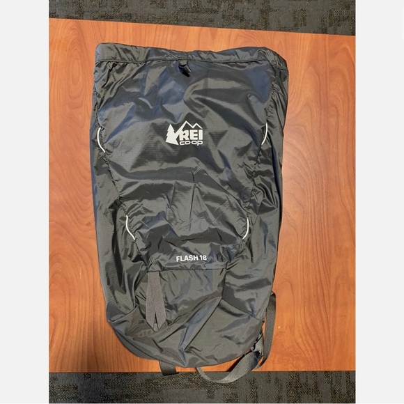 REI | Other | Re Flash 8 Backpack | Poshmark